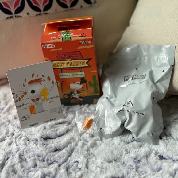 POP MART | Toys | Pop Mart Snoopy The Best Friends Series Figure One ...